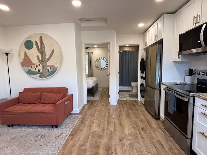 Cozy And Central Home Away From Home - St. George, USA