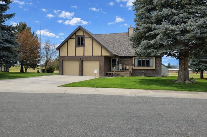 19th Hole Golf And Ski Getaway! - Helena, MT