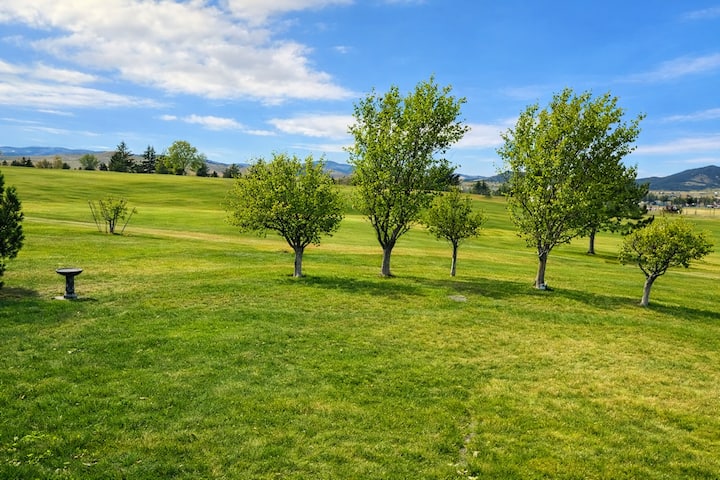 Helena Golf Course Retreat With Mountain Views - Helena, MT