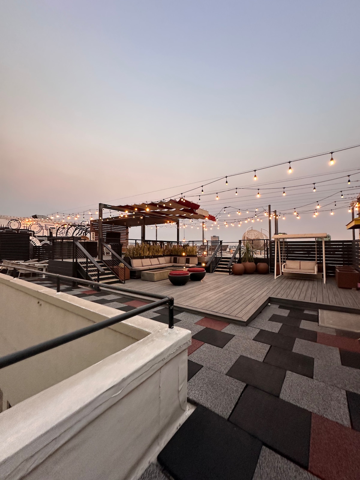 10ft Ceiling Loft w/ Rooftop - Flats for Rent in Los Angeles ...