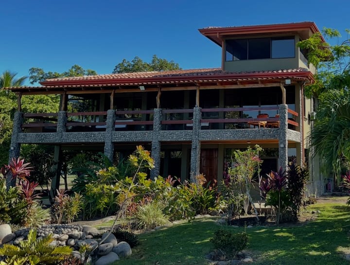 Oceanfront Villa •Epic Surf & Sunsets - Puntarenas