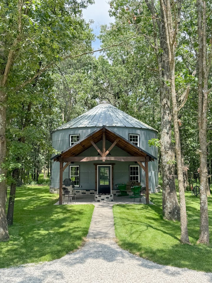 The Silo Suite And Jacuzzi - Missouri