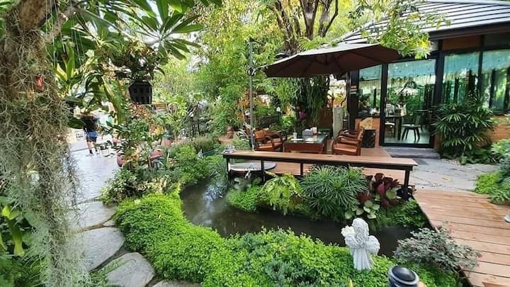 42garden Orchid Haven Suite -Pool View & Breakfast - 清邁