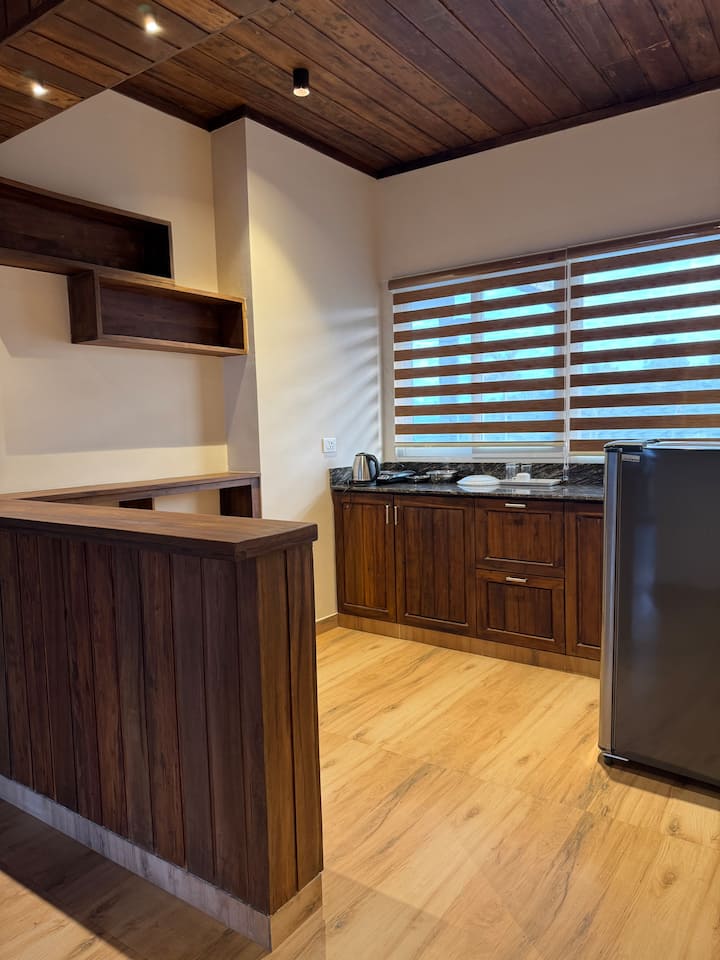 2 Bhk Ac Apartment With Balcony - Munnar