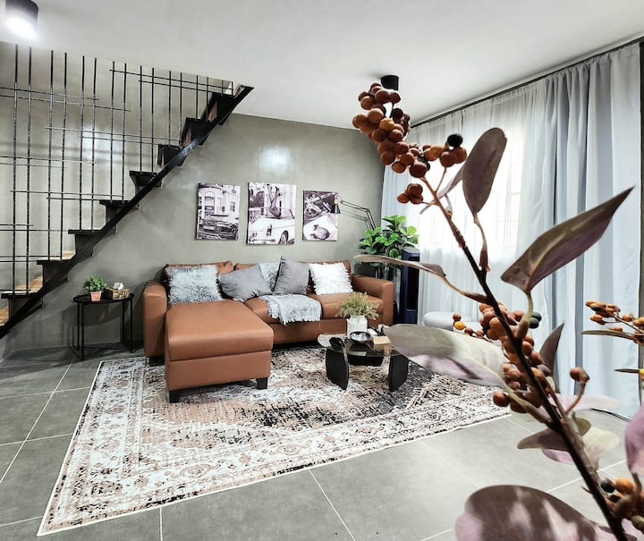 Semi-industrial Cozy Home - Oton