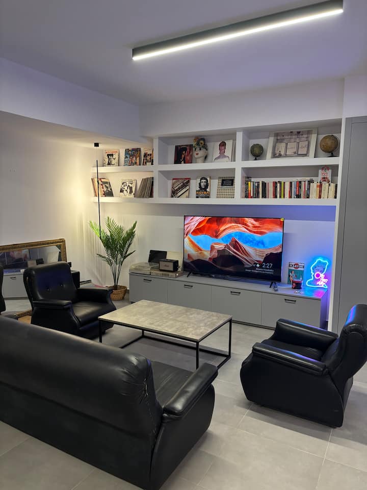 Rock N Roll Apartment, Downtown - Thessaloniki