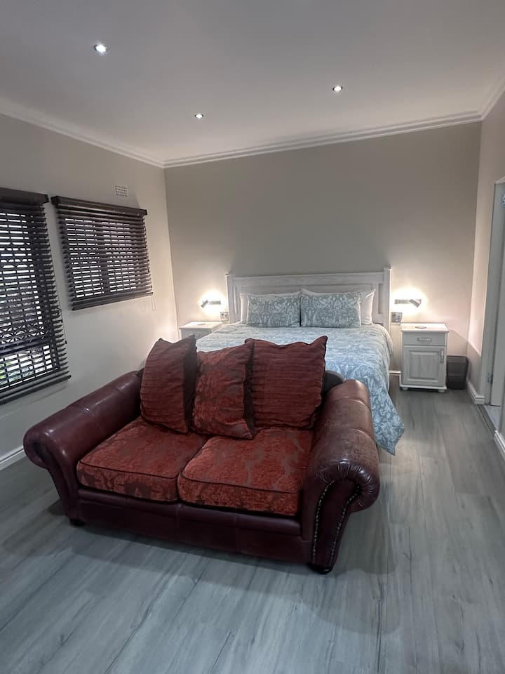 Upmarket Private Oasis - Umhlanga