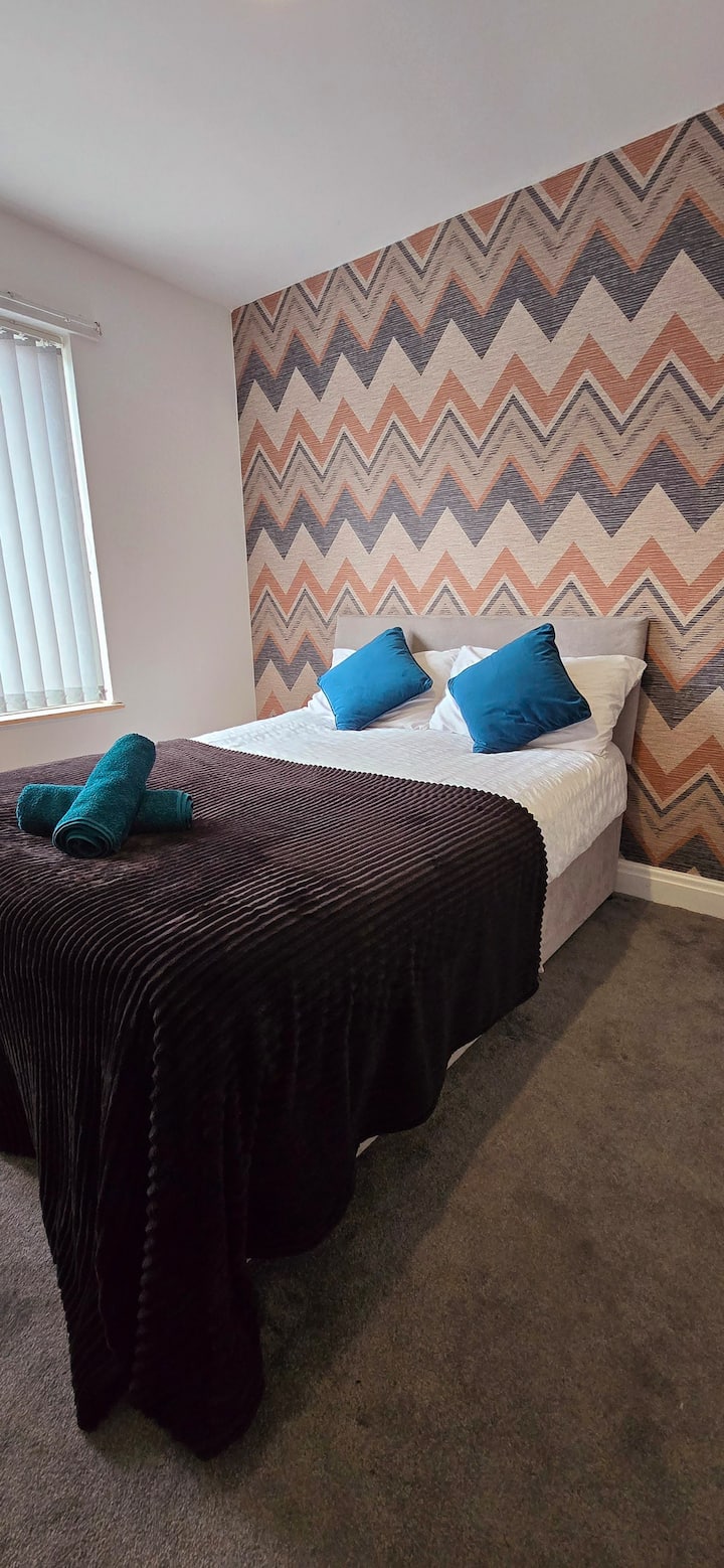 City Centre 4 Bed 8 Guest House - Loughborough