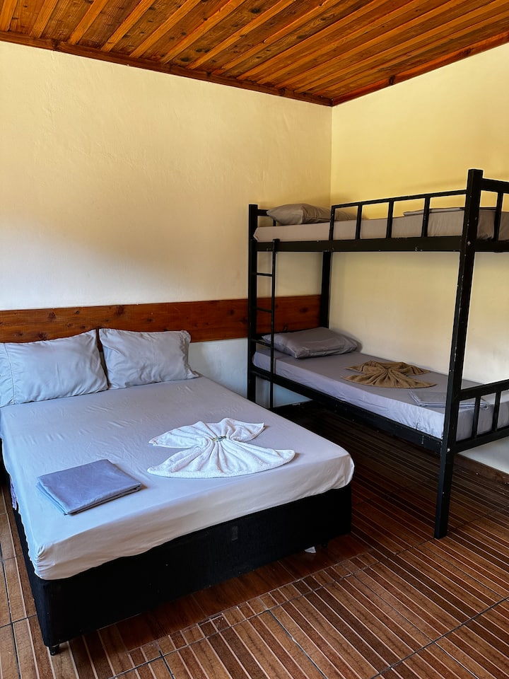 Suite Quádrupla (Cama Casal E Beliche) - Nova Friburgo