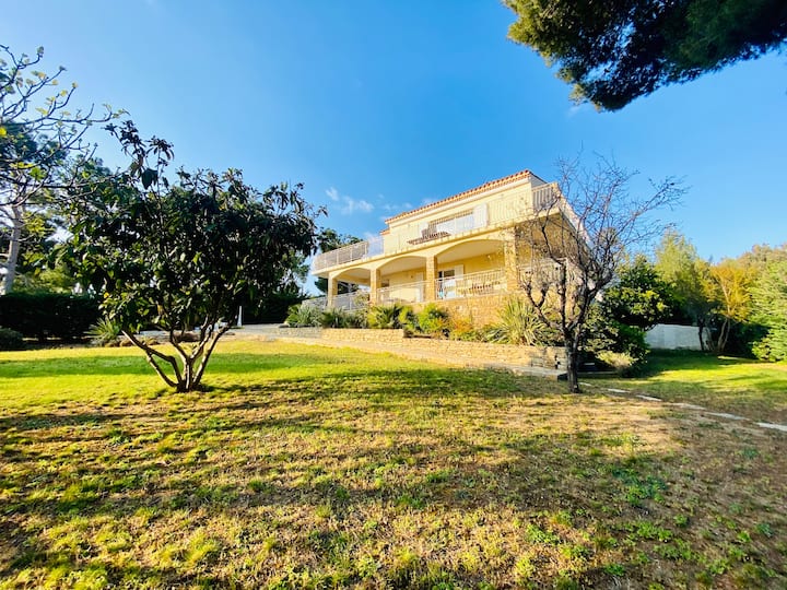 Villa Spacieuse Avec Vue Mer, Idéale Pour Famille - Le Castellet