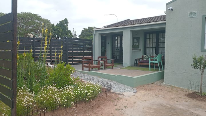 Yellowbird Accommodation - Darling