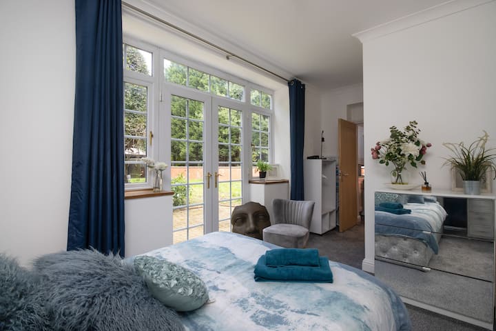 Flat 5 Willow Brook | Private Parking | Wifi - Coventry