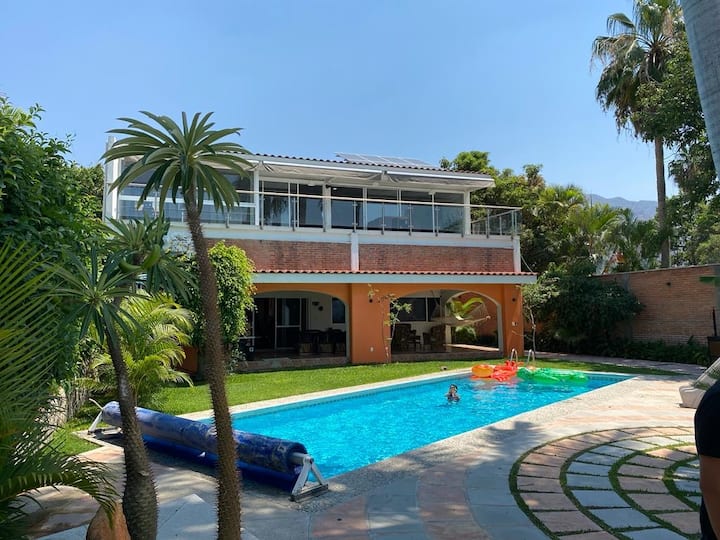 Casa Flores A Pie De Lago - Ajijic