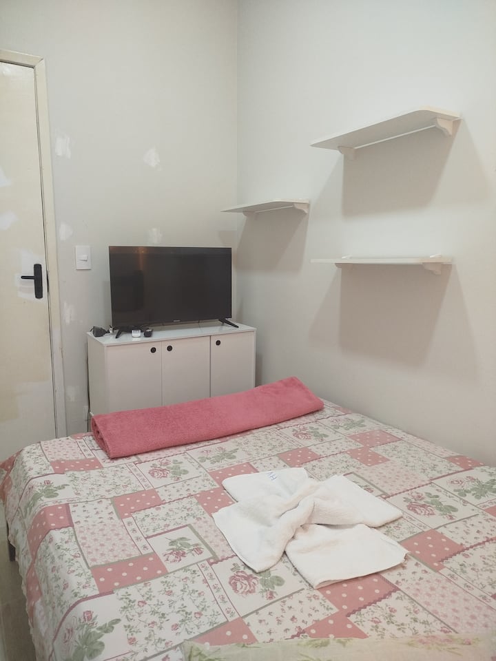 Quarto Em Matinhos, No Centro - Matinhos