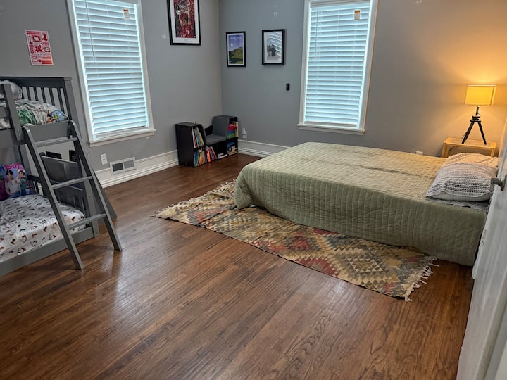 Race Day Park And Lake Haven! - Little Elm, TX