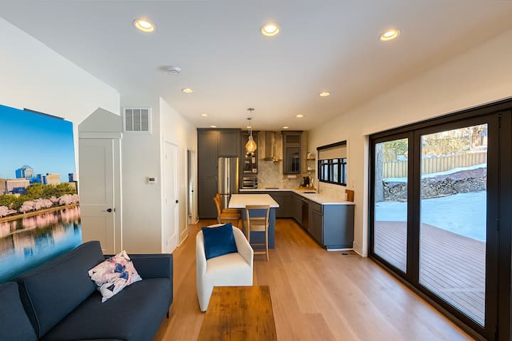 Luxury Cottage | Hot Tub & Quiet Oasis Near Dc - Arlington, VA