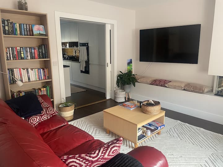 Ev & Stylish Dunmore East Holiday Home Sleeps 7 - Waterford