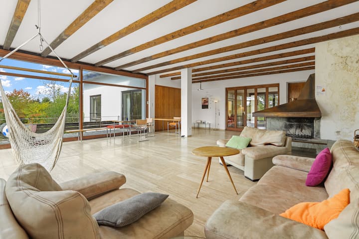 Viel Klasse, Keine Perfektion:
170m2 / 20min Muc - Berg