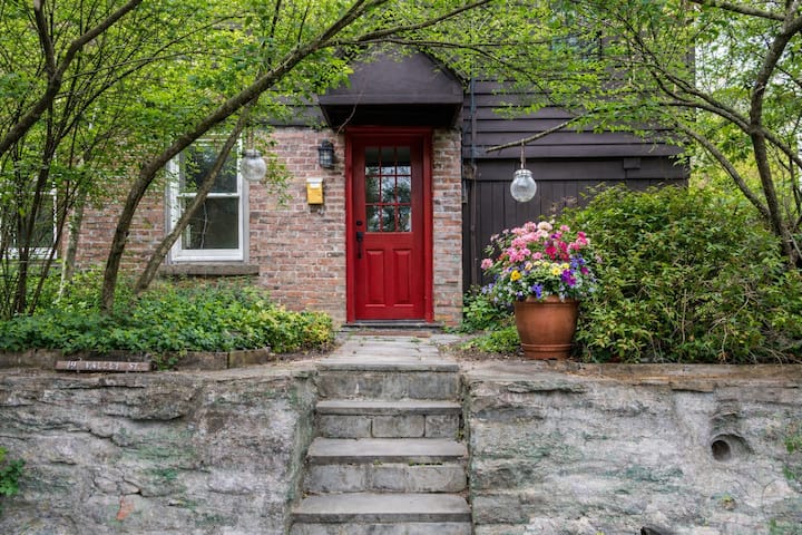 Cozy! Close To Village Of Saugerties/dog Friendly - Saugerties, NY