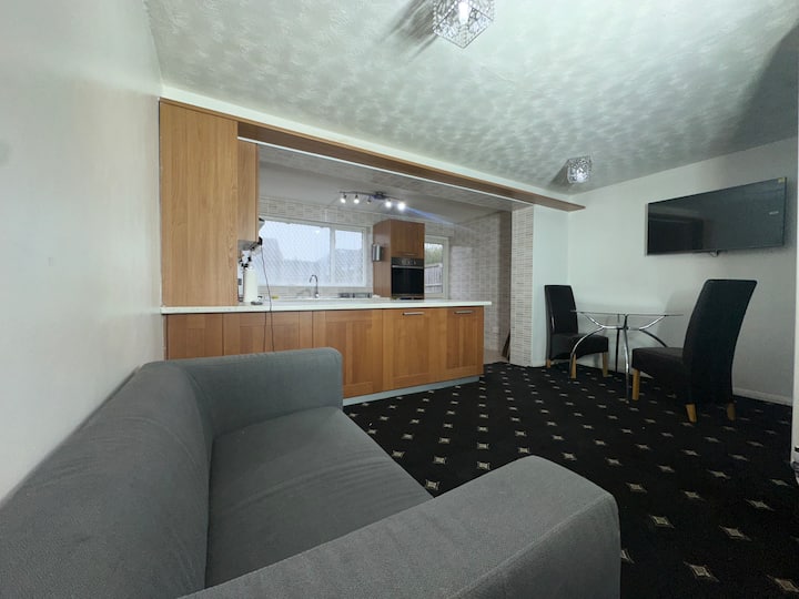 3 Bedroom House Available - Hampton