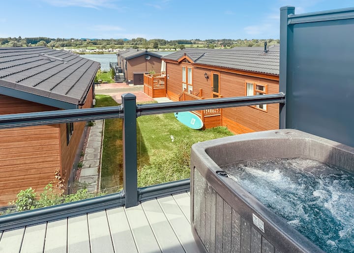 Pinewood - Worcestershire