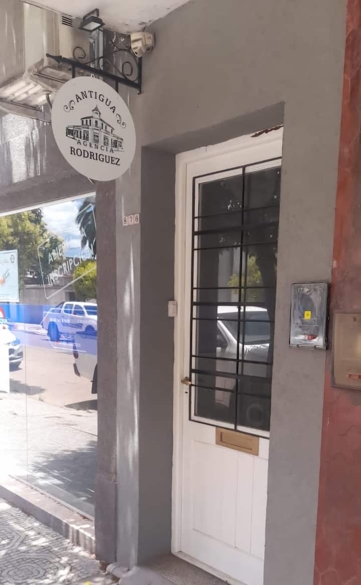 Antigua Agencia Rodríguez - Veinticinco de Mayo