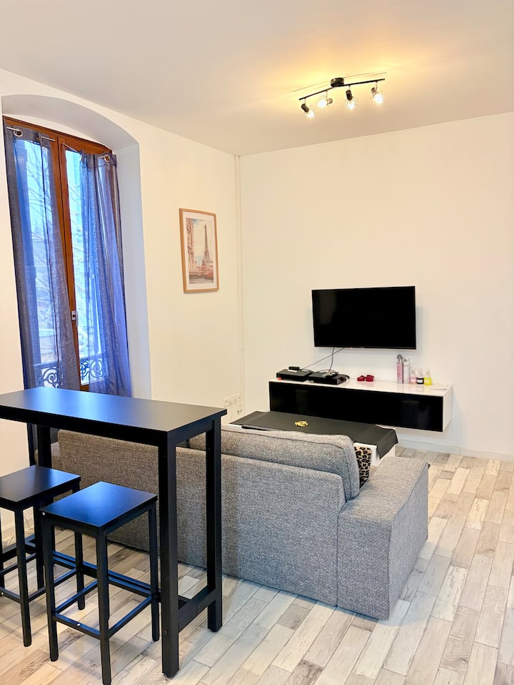 Bel Appart Face à La Gare - Fontainebleau