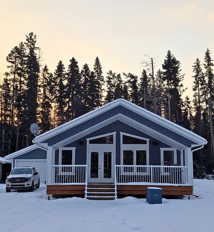 Candle Pine Cabin - Saskatchewan