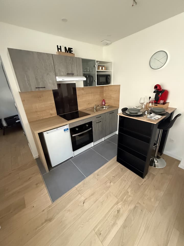 Studio Elio / Auxerre Centre / Free Park - Auxerre