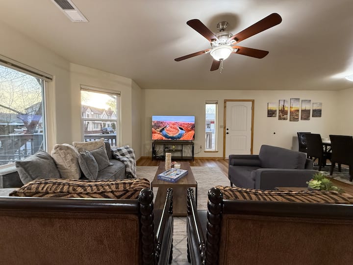 4br/4.5ba | Evry Rm Full Bath! - Flagstaff