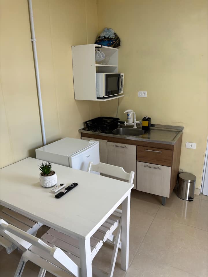 Contêiner - Cama De Casal + Cama Solteiro - Florianópolis