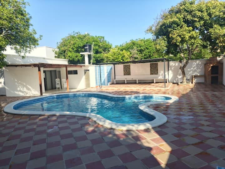 Casa Con Piscina Privada A 2 Cuadras Del Mar - Puerto Colombia