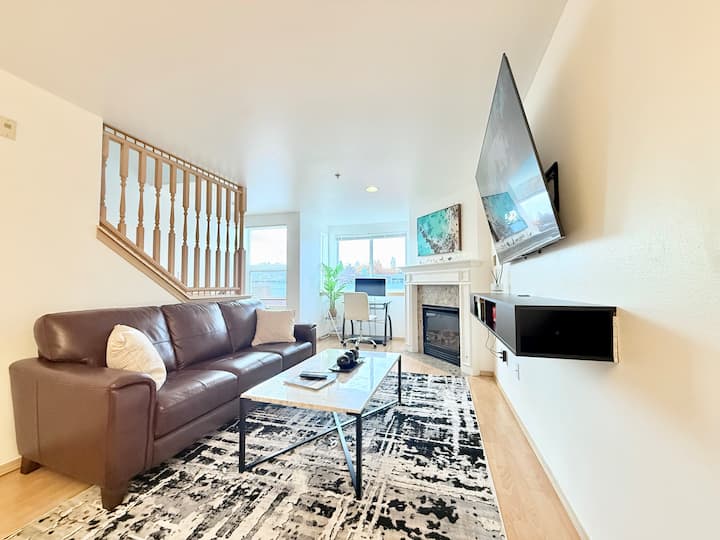 Convenient & Cozy Home- 2 Mins Walk To Light Rail - シアトル