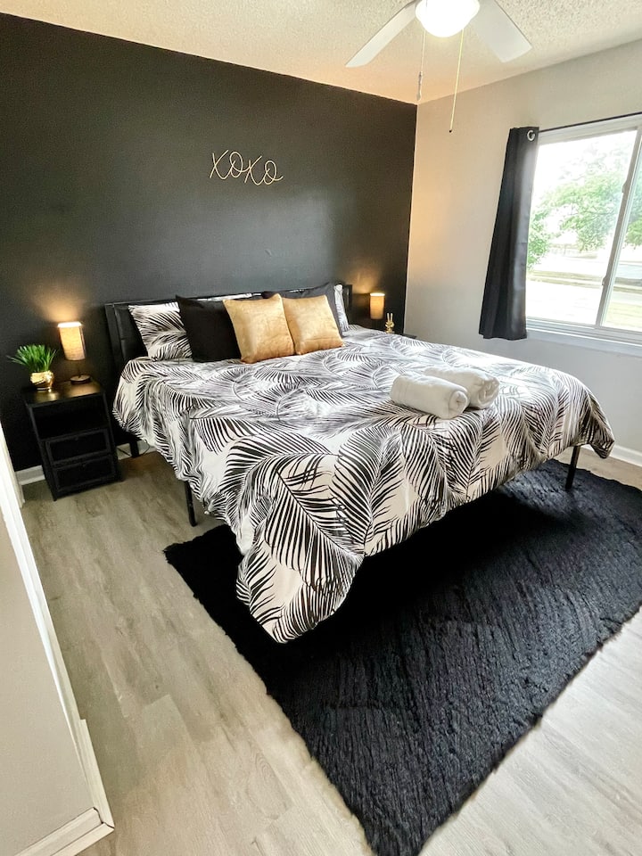 Fifa 2026! Two Bedroom Home - Belton, MO