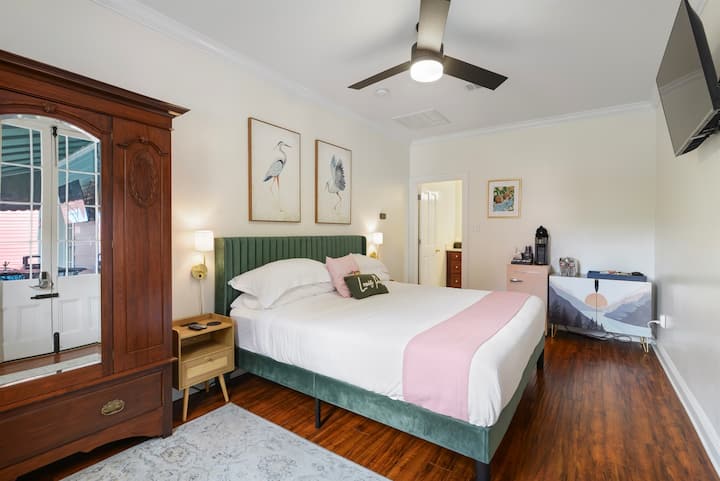 Parkside Villas, 6 Historic Guest Houses, Sleep 26 - New Orleans, LA
