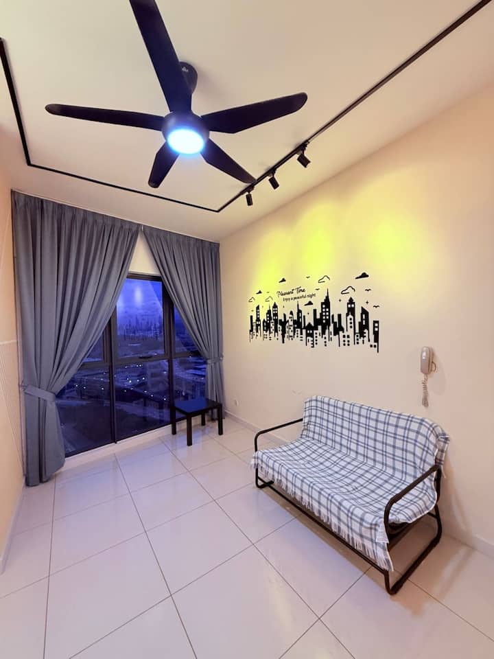 Brilliant Trx Bukit Bintag 2br+1bth Suits Kl Cuty - Kuala Lumpur