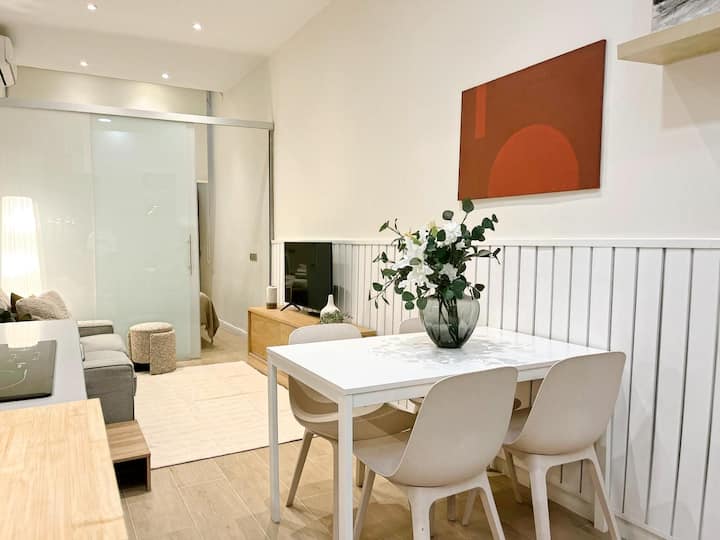 Classic Sagrada Familia Apt. - Badalona