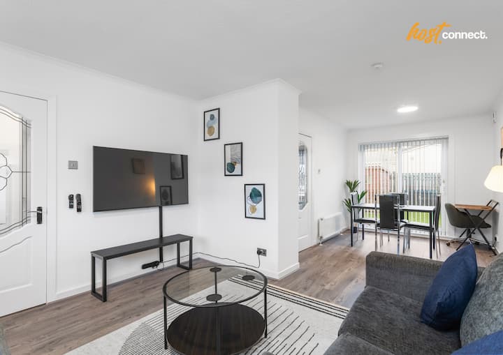 Modern 3 Bed Home In Bathgate With Garden - Falkirk