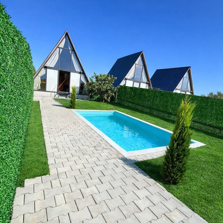 Doğayla Iç Içe Gürültüden Uzak
E - Kundu