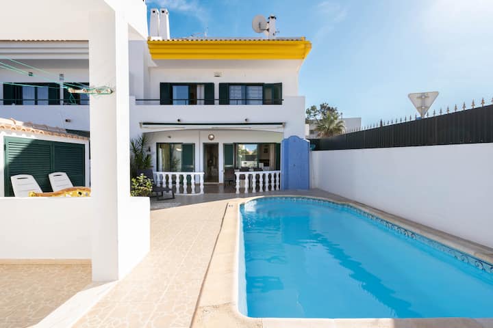 #039 Family Home W/ Private Pool & Ac - Albufeira