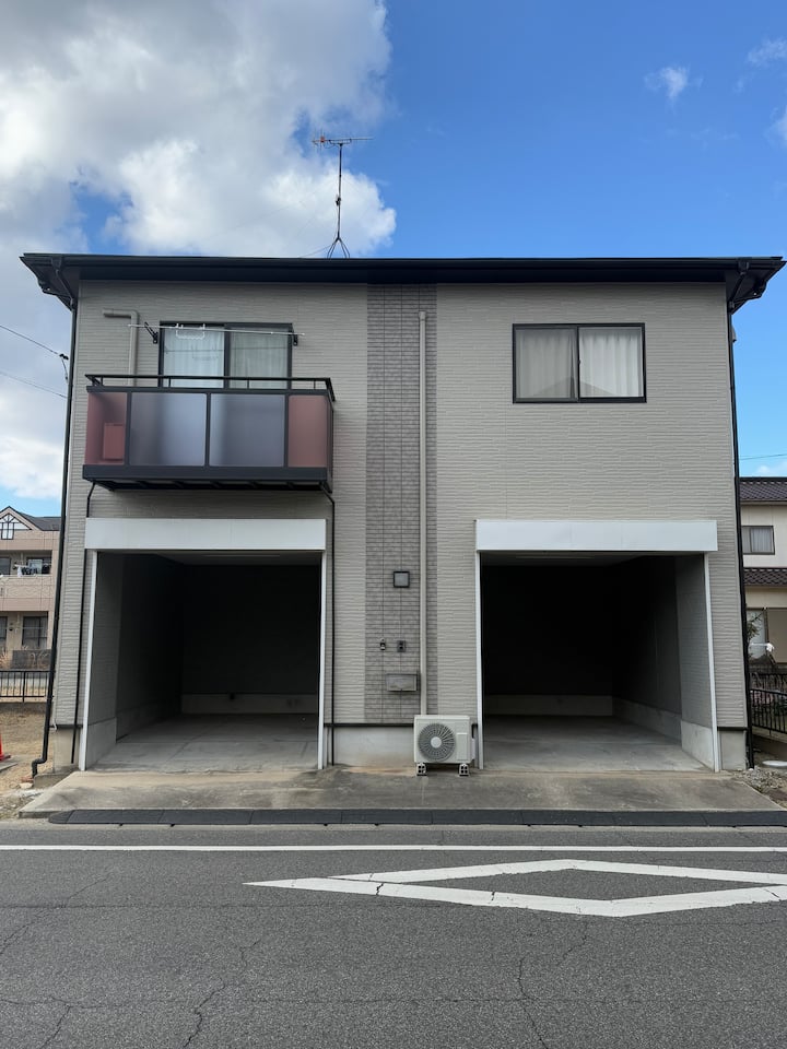 一棟貸し/プライベート空間/3台駐車可能/倉敷市内アクセス良好/乾燥機付き洗濯機/調味料、家電完備 - Kurashiki