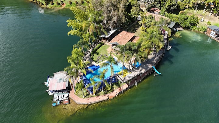 Finca Las Palmas Peñol, Guatape - Peñol