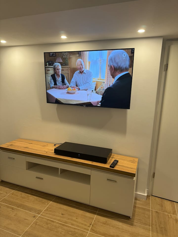 Preiswertes Zimmer Geräumig In Erfurt - Erfurt