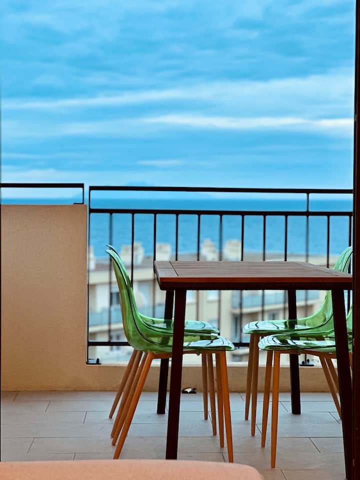 Vue Mer Incroyable Et Place De Parking Couverte - Bastia
