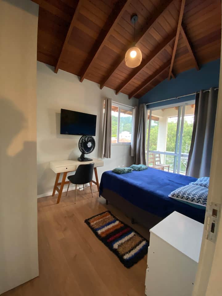 Quarto Confortável Com Vista! - Florianópolis