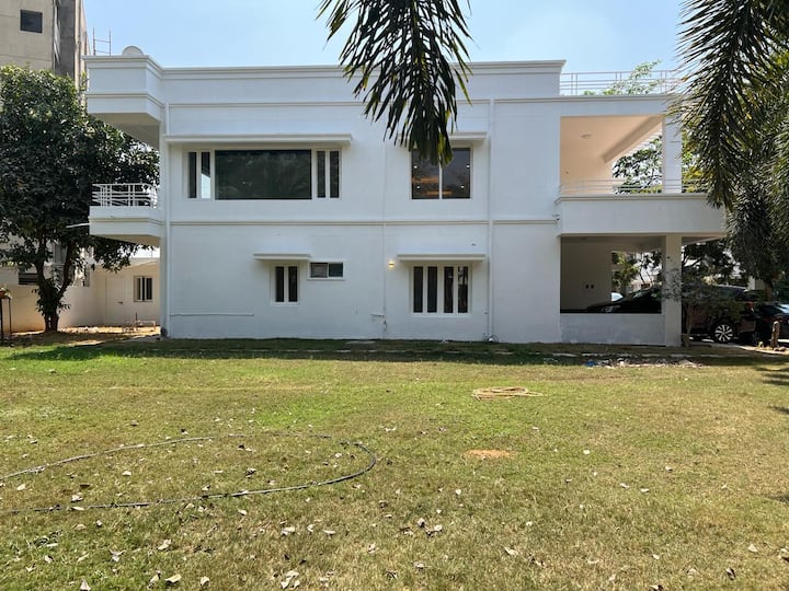 Blissful Bungalow-villa@manikond - Hyderabad
