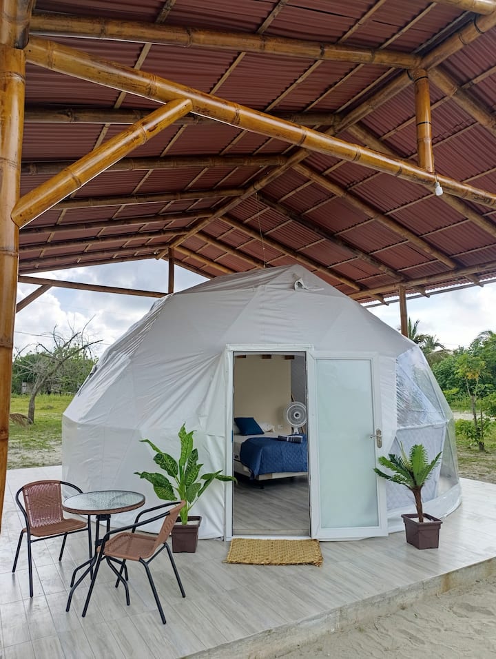 Domo Premium  En La Playa De Isla Portete - Mompiche