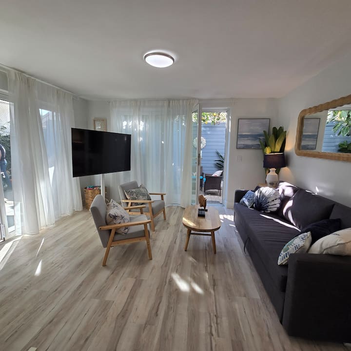 Santa Monica Beach House - 3 Blocks To The Beach - Santa Monica, CA