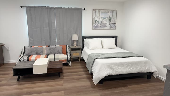 Cozy Studio - San Dimas, CA
