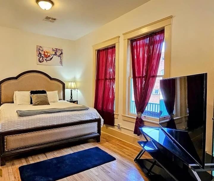 Copper City Loft Suite - Bisbee, AZ